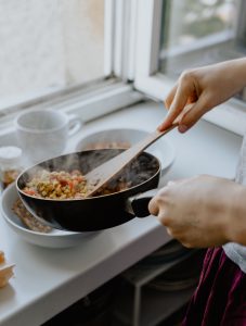 7 Easy Ways To Cook At Home More When You're Busy - Saving Whiz